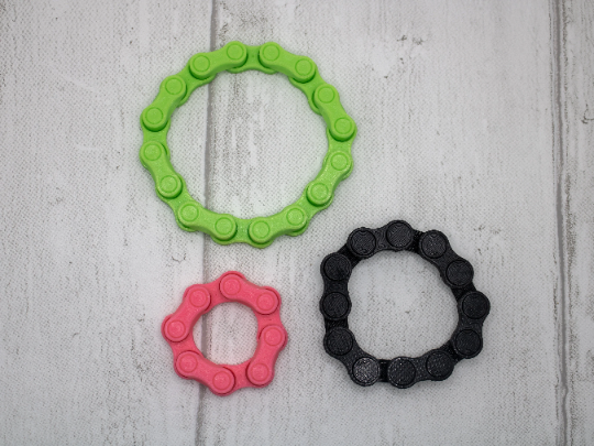 Chain Link Fidget Toy for Adults and Children - Planned Pixel Prints